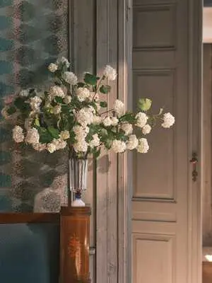 REFLECTIONS COPENHAGEN Florian Crystal Vase - Multicolour