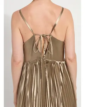 Lyssé Lauren Pleated Midi Dress