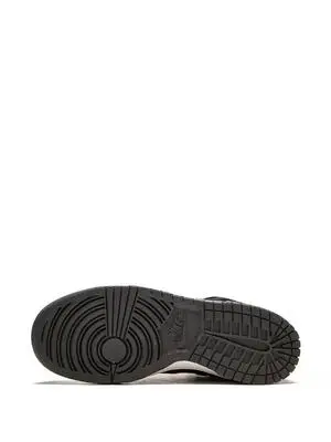 Nike Dunk Low-top Sneakers - Black