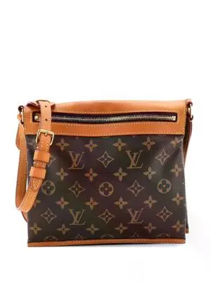 LOUIS VUITTON Saumur Messenger Bag Monogram Canvas Pm - Brown