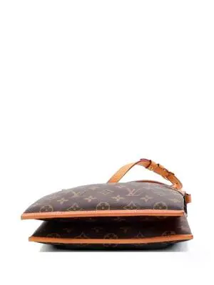 LOUIS VUITTON Saumur Messenger Bag Monogram Canvas Pm - Brown