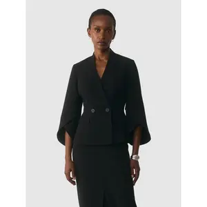 The Fold Clever Crepe Ansdell Blazer Black