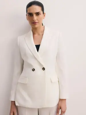The Fold Knighton Clever Crepe Blazer - Ivory