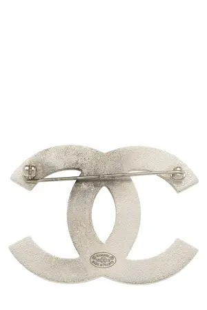 Chanel Cc Logo Pin