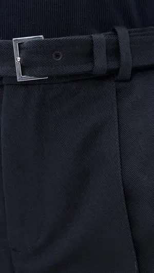 FRAME The Soho Shorts - Navy