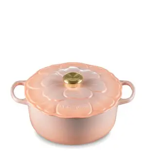 LE CREUSET Cast Iron Petal Casserole Dish
