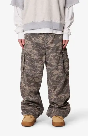 Mnml Mega Baggy Cargo Pants
