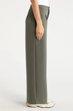 MPG Dreamweave™ Pleated Pants - Kambaba