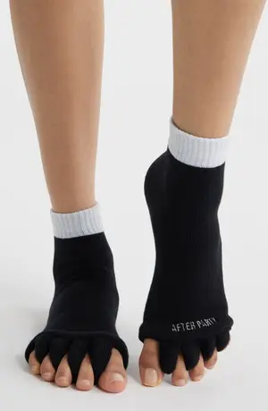HIGH HEEL JUNGLE After Party Ankle Socks - Black