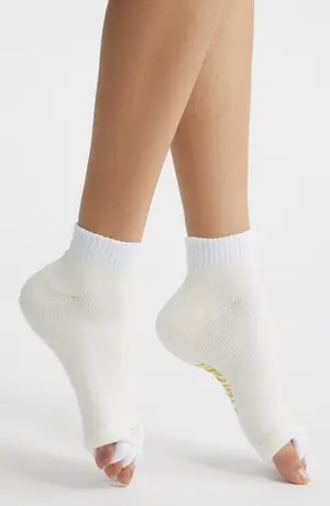 HIGH HEEL JUNGLE After Party Ankle Socks - Creme
