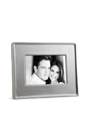BEATRIZ BALL COLLECTION Frame Jason 4 X 6 Horizontal Frame - Silver