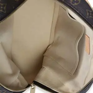 LOUIS VUITTON Monogram Canvas Manhattan Pm - Brown