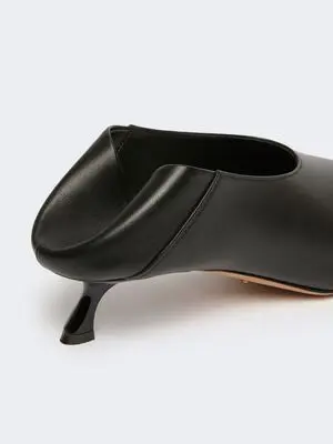 Max Mara Nappa Leather Pumps With Foldable Back - Black