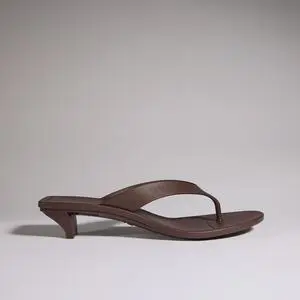 Gucci Vittoria Thong - Brown