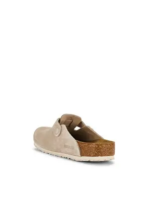 BIRKENSTOCK Boston Suede Clogs With Buckle Closure - Oyster