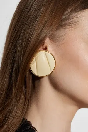 Chloé Round Clip-on Earrings - Cream