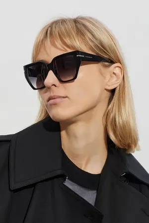 Victoria Beckham Sunglasses - Black