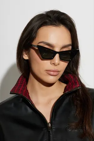 Alexander McQueen Cat-eye Sunglasses - Black