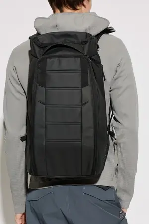 DB JOURNEY Hugger 25l Backpack - Black