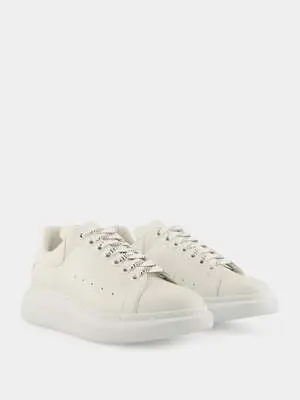 Alexander McQueen Oversized Sneakers - White