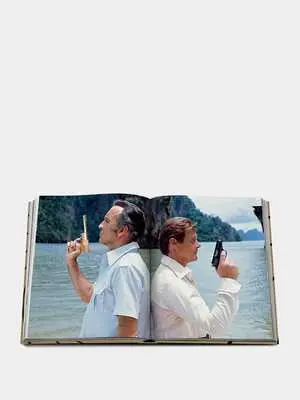 Assouline James Bond Destinations - Multicolour