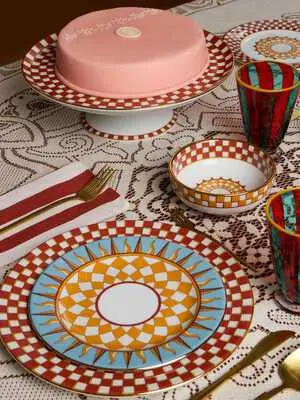 La DoubleJ Apollo Brick Cake Stand - Red