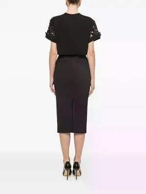 NISSA Embroidered T-shirt