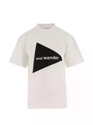 AND WANDER Logo-detail T-shirt