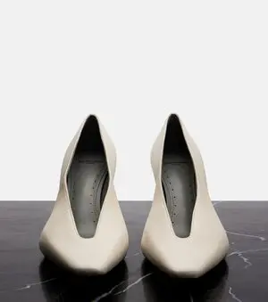 Balenciaga Duchesse Leather Pumps