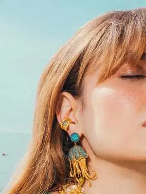 Begum Khan Scarab Earcuff - Gold