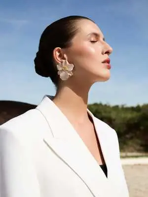 Begum Khan Gold-plated Singapore Orchids Earrings - Pink