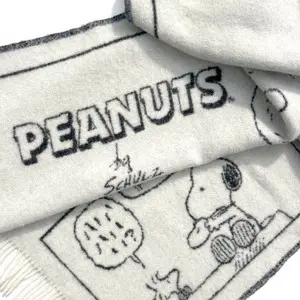 MAISON DEUX Peanuts Blanket