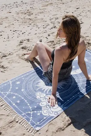INFUSEZEN Celestial Sun And Moon Sand Resistant Organic Turkish Towel - Navy