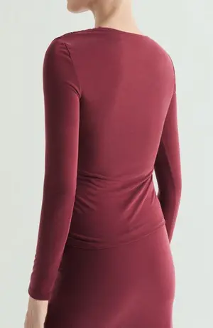 SCALPERS Asymmetrical Fluid T-shirt - Cherry