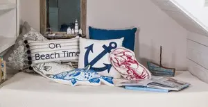 BEACHCOMBERS Lobster Cotton Blend Mini Accent Pillow 10" X 16