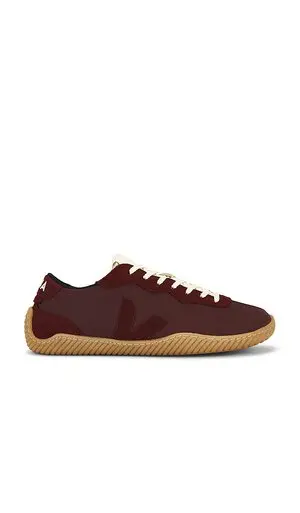 VEJA X Baserange Jitsu Sneaker - Amarante