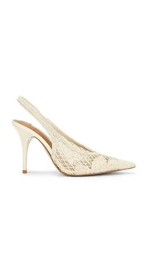 Steve Madden Pull On Pumps