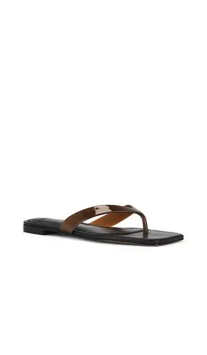 Vince San Juan Thong Sandal - Saddle