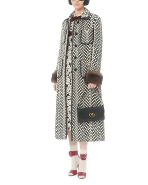 Valentino Garavani Small Shoulder Bag With Vlogo Signature - Black