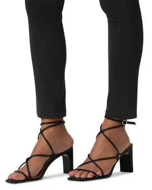 Hue Skimmer Jeans - Black