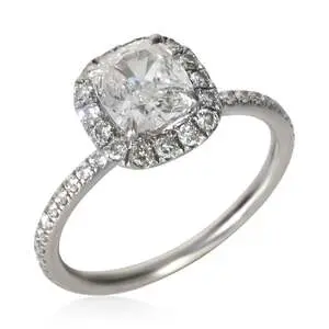 Harry Winston 1.52 Tcw Diamond Ring