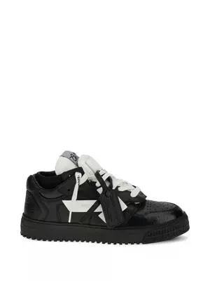 Men's Off-white Black Sneakers