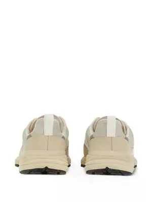 VEJA Dekkan Low-top Sneakers