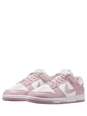 Nike Dunk Low Sneakers - White