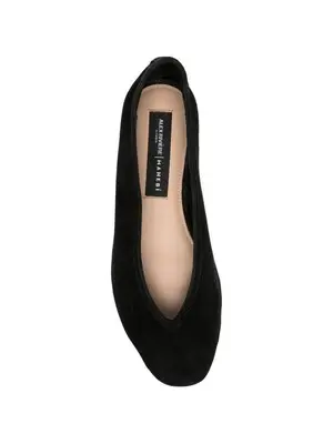 Manebí Suede Leather Pointed Toe Ballerina Flats - Black
