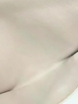 Hermès 1981 Veau Gulliver Shoulder Bag - White