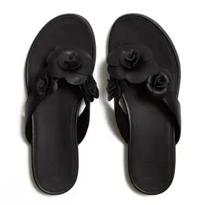 Fitflop Gracie Flower Flip-flops - Black