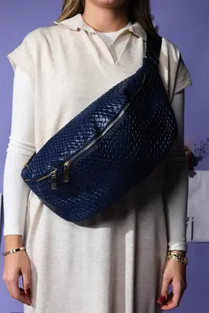PROLOGUE SHOES Venta Waist Bag - Navy