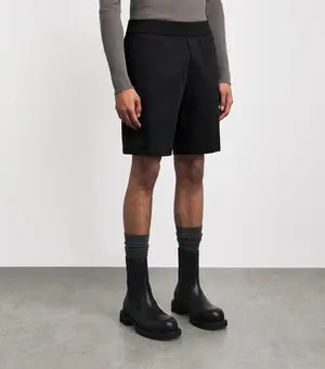 Moose Knuckles Dalon Cargo Sweatshorts - Black