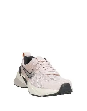Nike V2k Run Low-top Sneakers - Blush